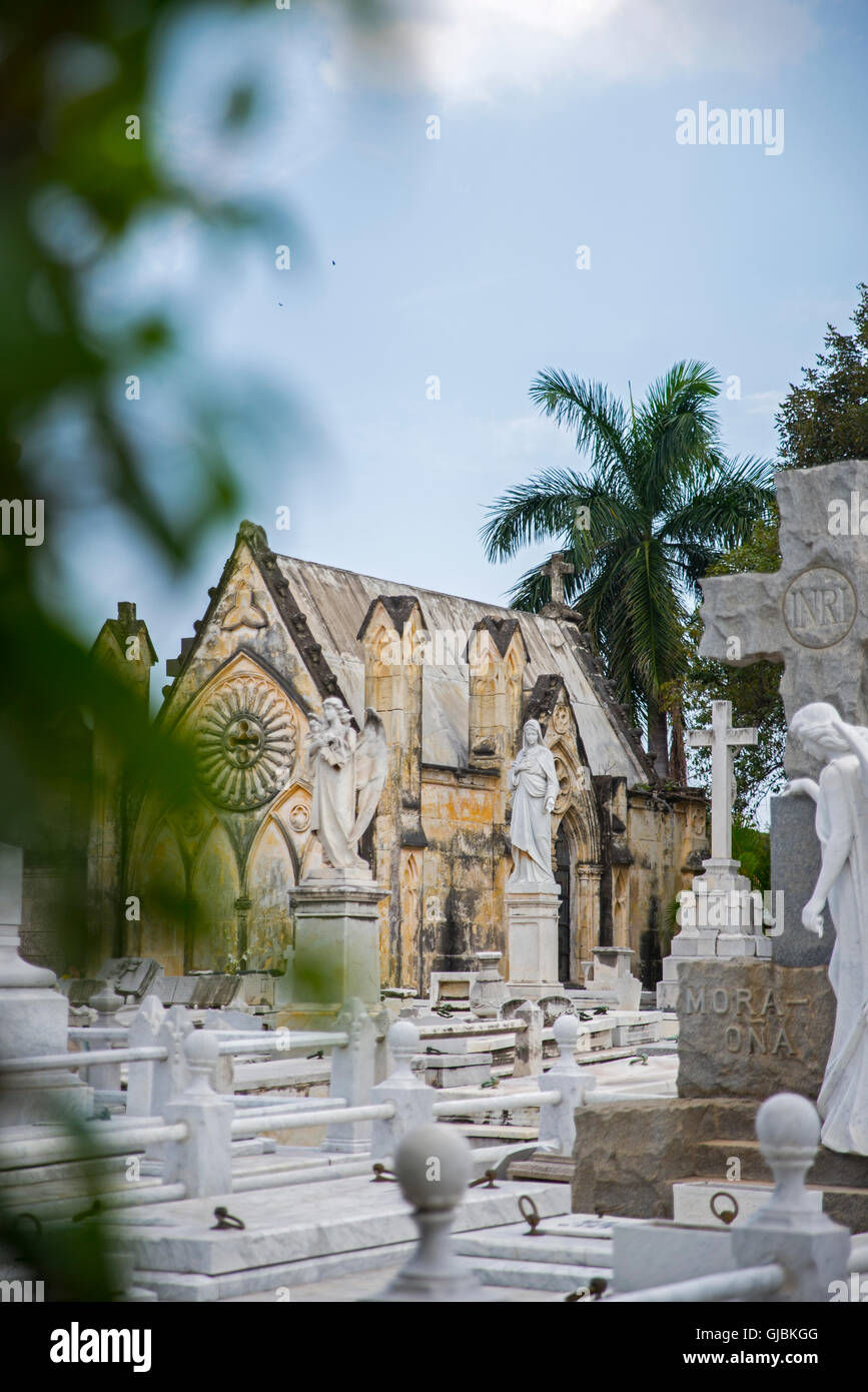 Colon Cemetery, Havana, Cuba Stock Photo - Alamy