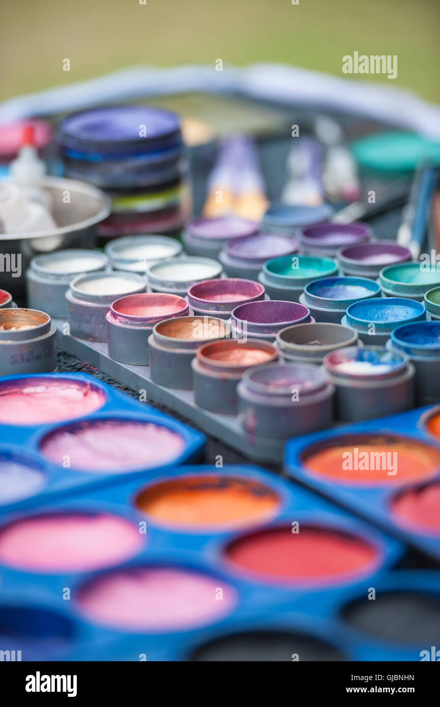 Face Paint Pallets Stock Photo - Alamy