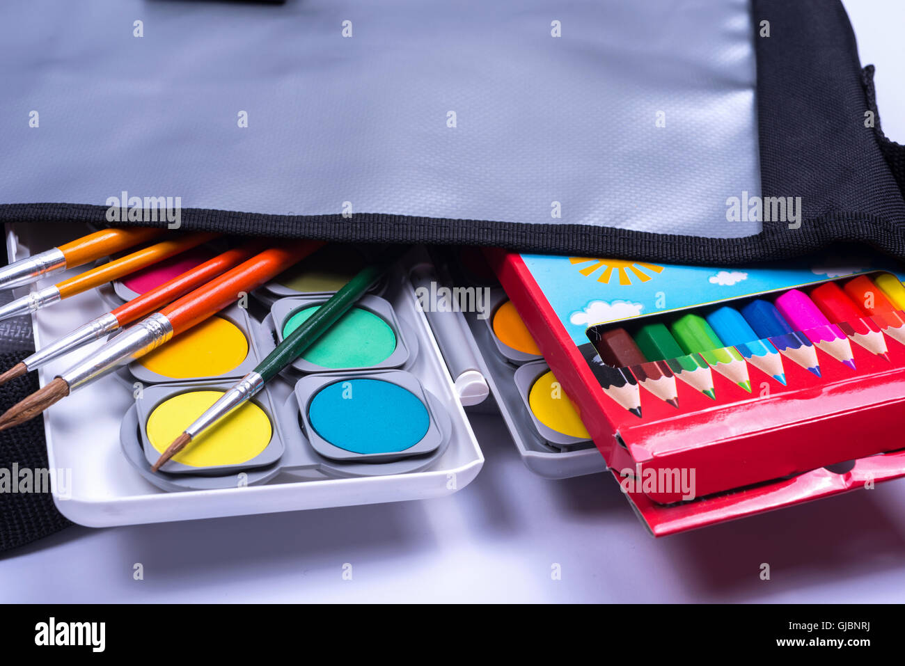 Open school bag hi-res stock photography and images - Alamy