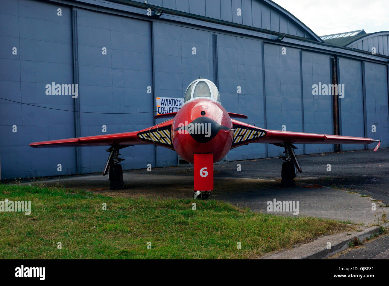 HAWKER HUNTER F.6 XF375 ETPS Stock Photo - Alamy