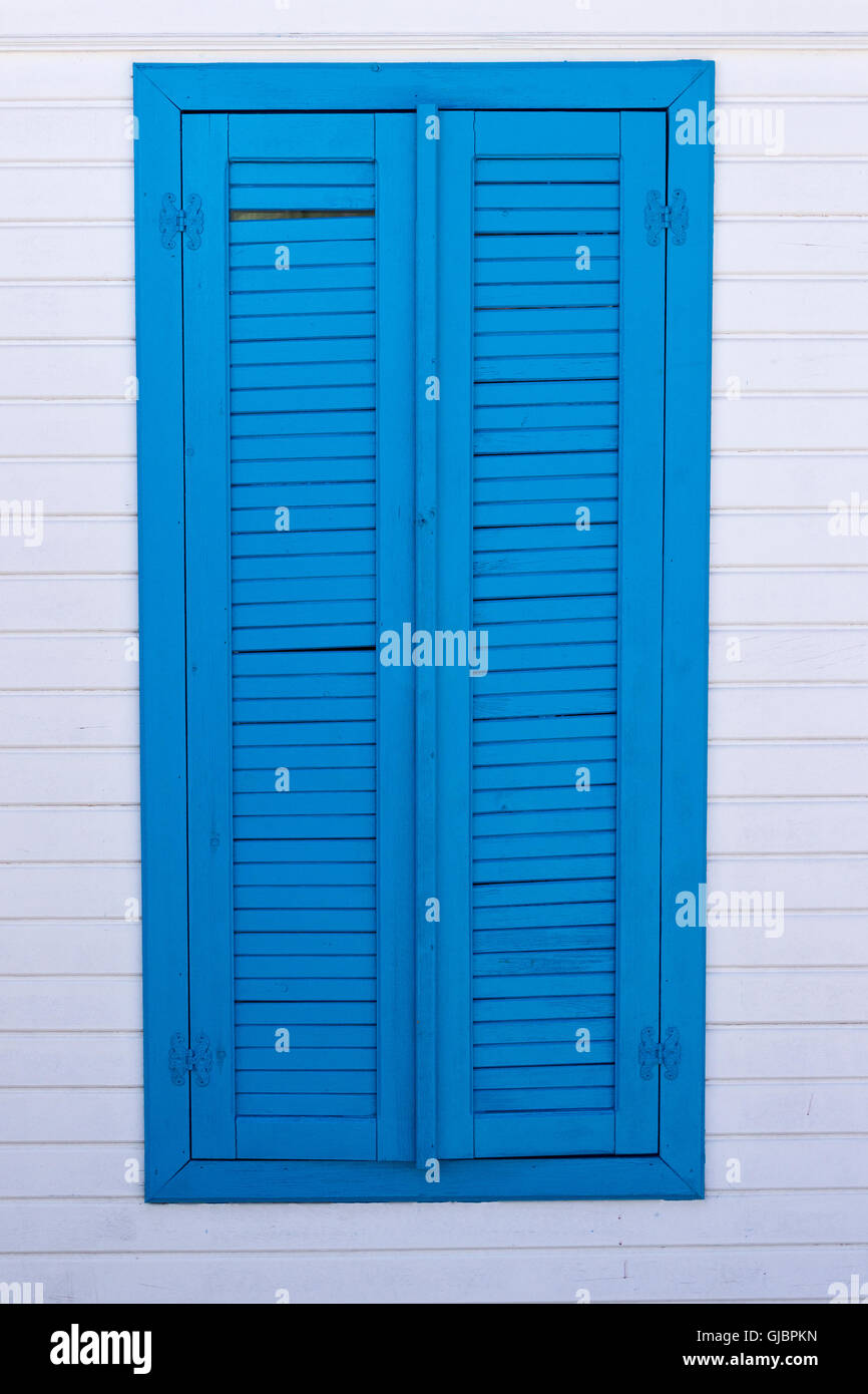 Classical style window hi-res stock photography and images - Alamy