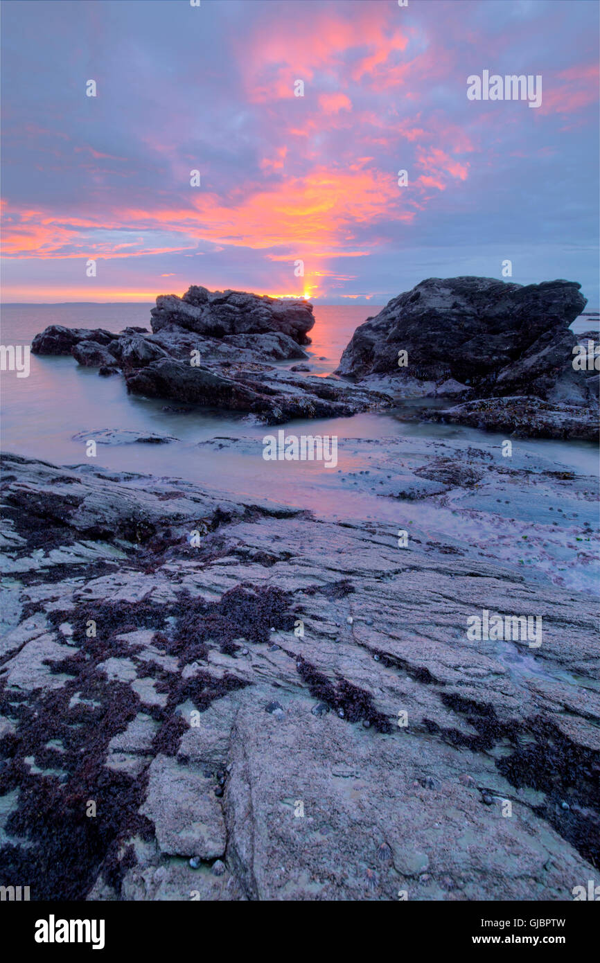 Hannafore coast hi-res stock photography and images - Alamy