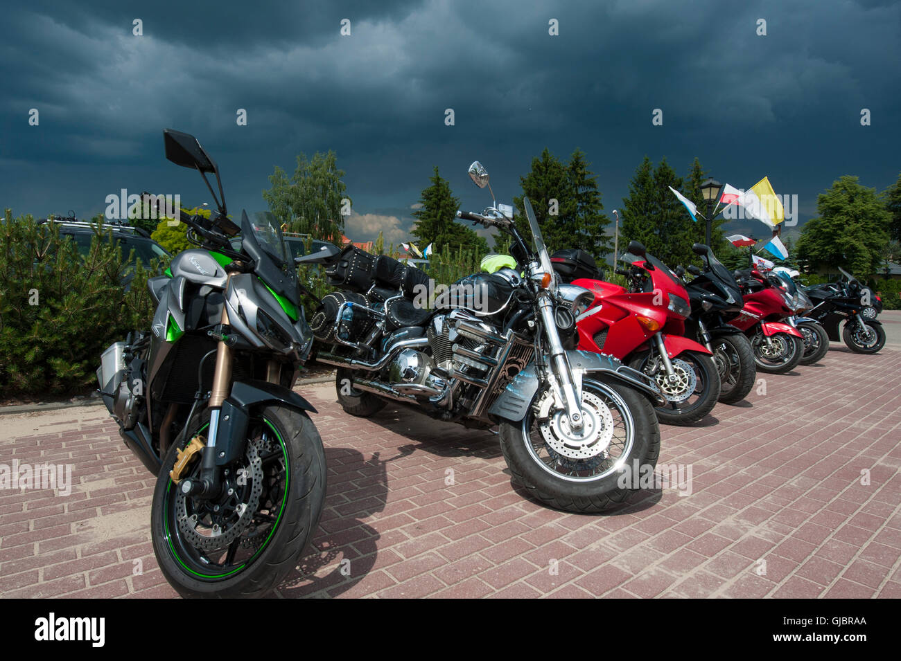 Motorbike outdoor hi-res stock photography and images - Alamy