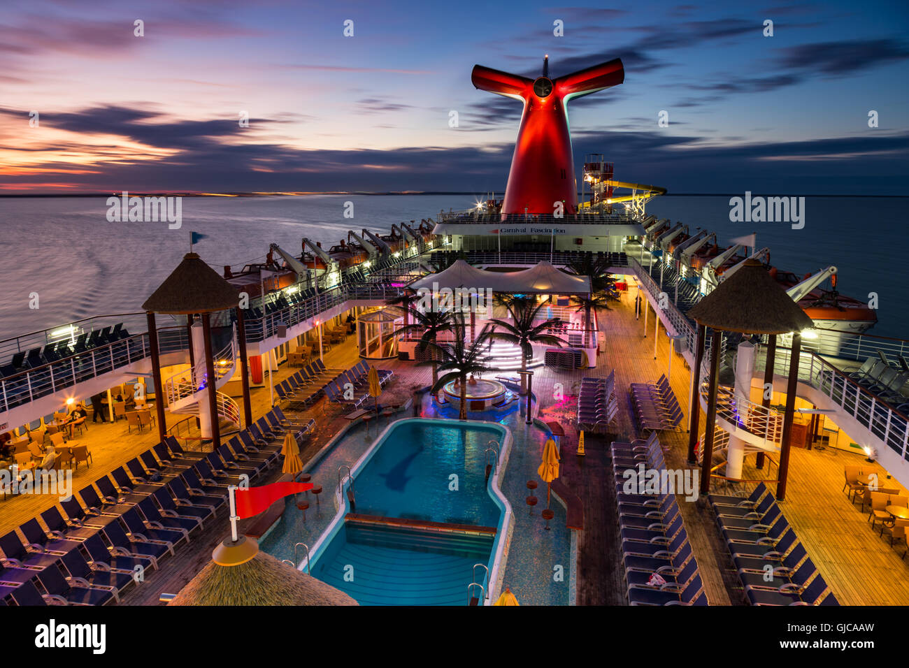 Fascination hi-res stock photography and images - Alamy