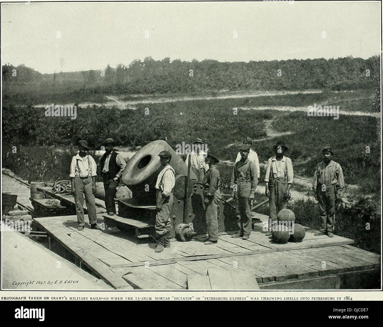 This 1907 collection includes original photographs from the American ...
