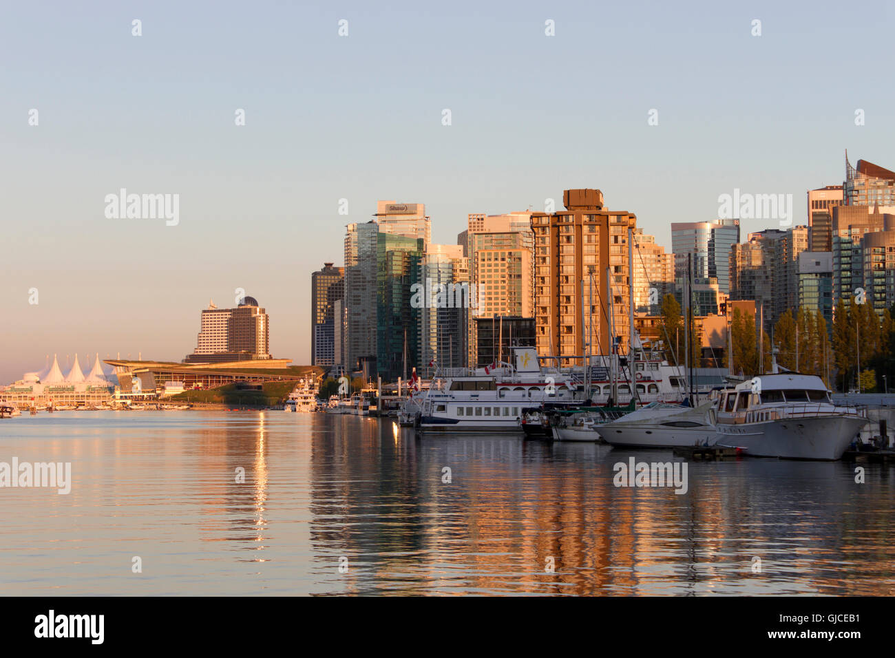 Canada place skyline hi-res stock photography and images - Alamy
