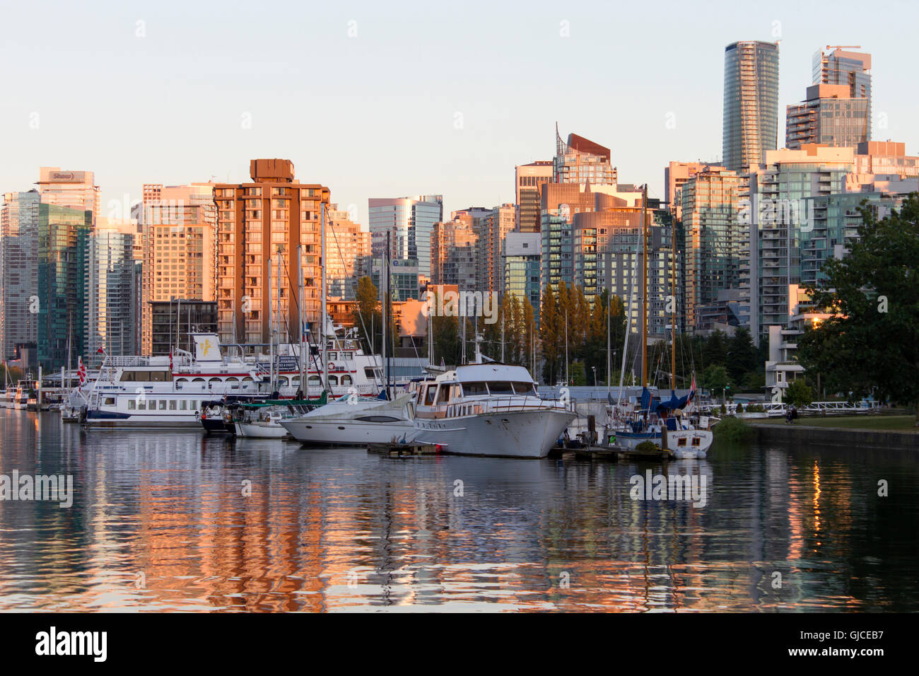 British skylines hi-res stock photography and images - Alamy