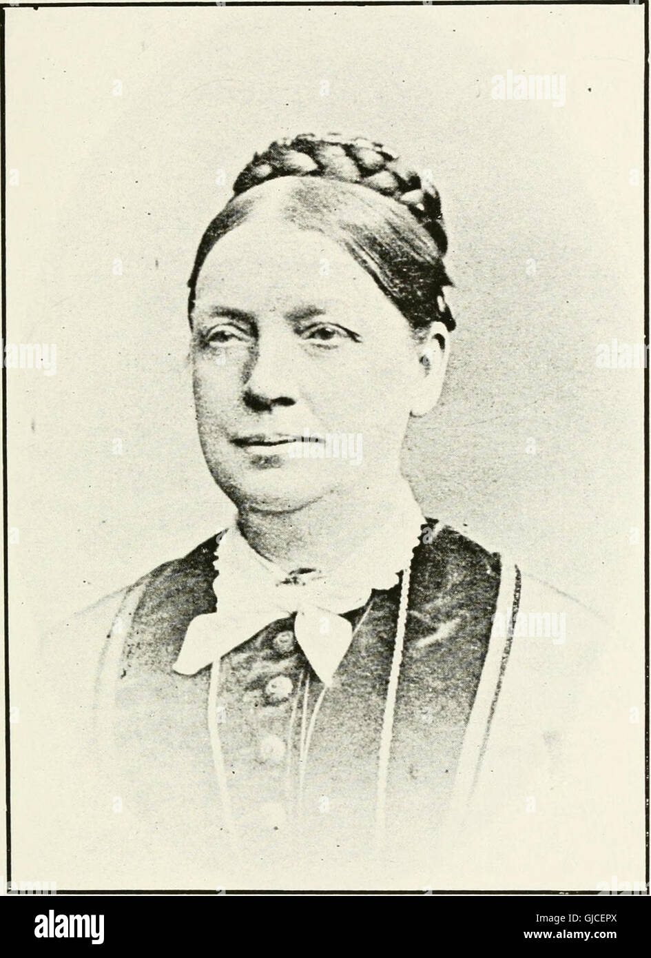 This 1907 family history traces the genealogy and notable achievements ...