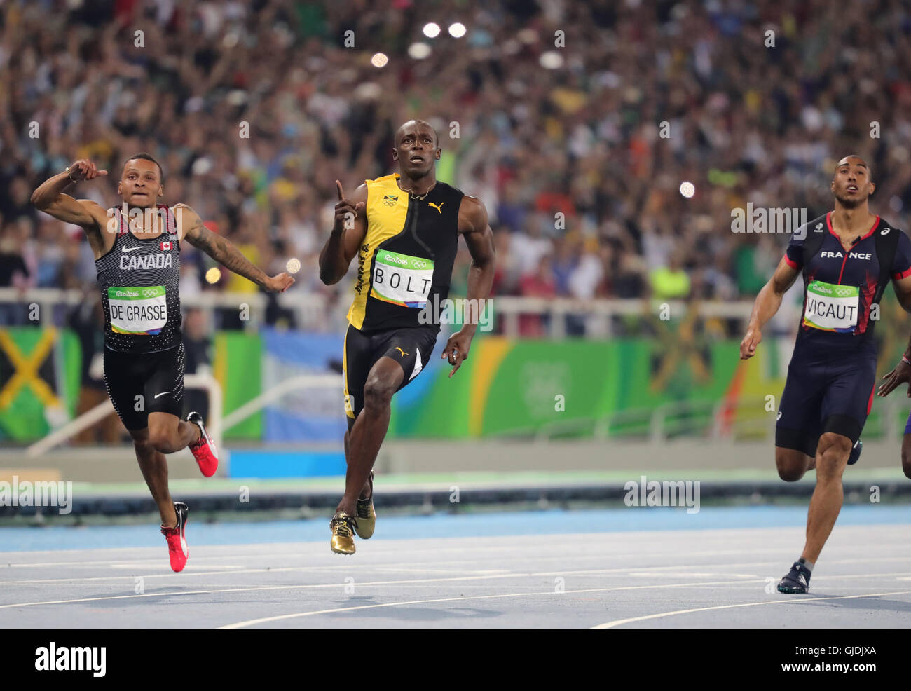 Track amd field hi-res stock photography and images - Alamy