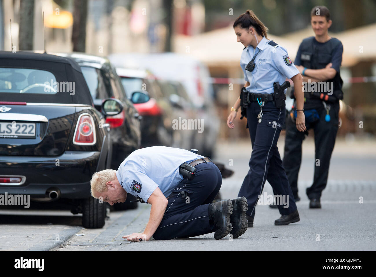 Inner city of cologne hi-res stock photography and images - Alamy
