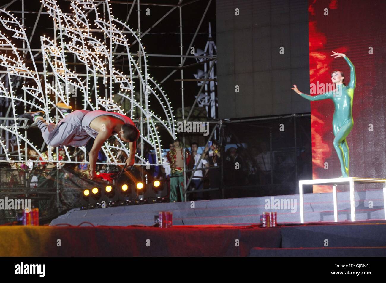 Heihe, China. 15th Aug, 2016. The well-known Russian contortionist ...