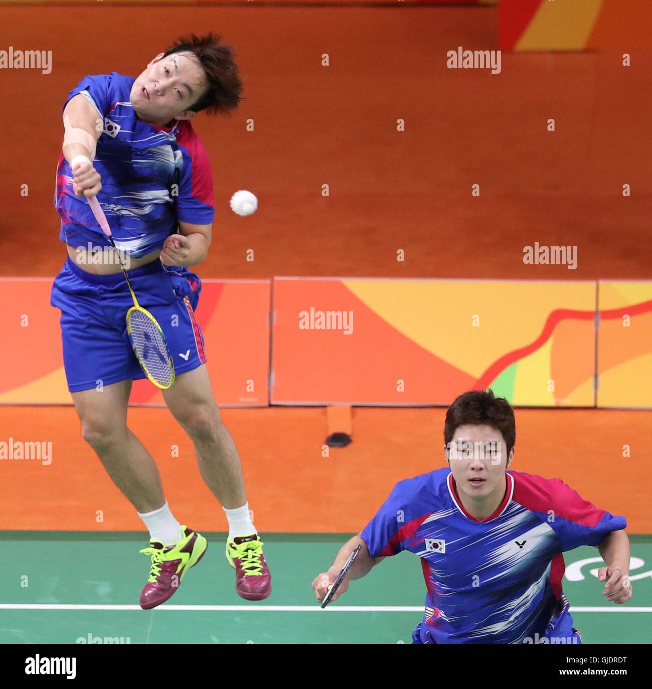 Rio De Janeiro, Brazil. 15th Aug, 2016. South Korea's Kim Gi Jung (R ...