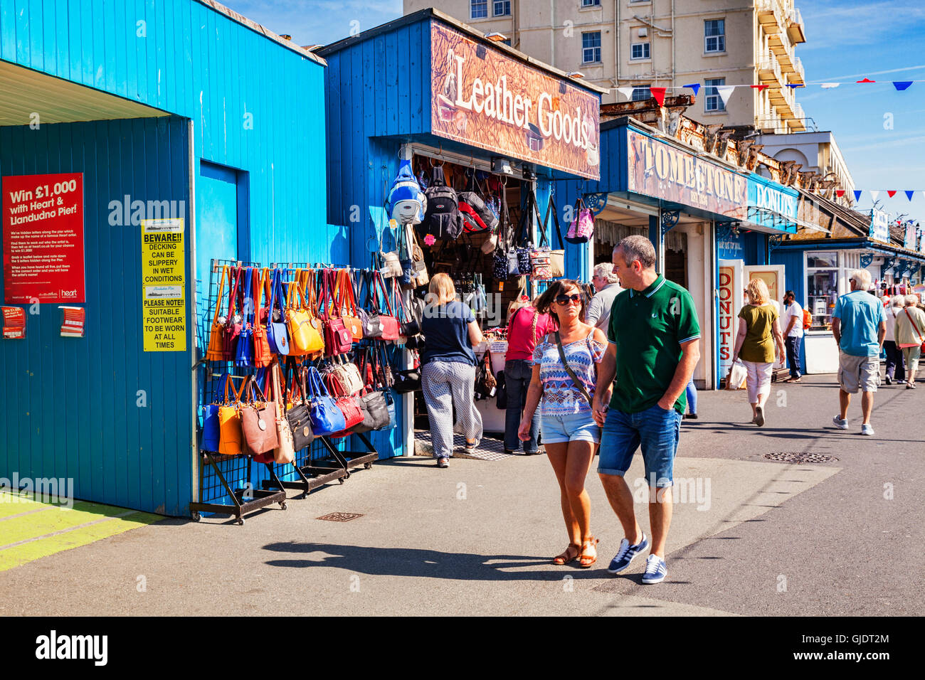 Llandudno shopping centre hi-res stock photography and images - Alamy