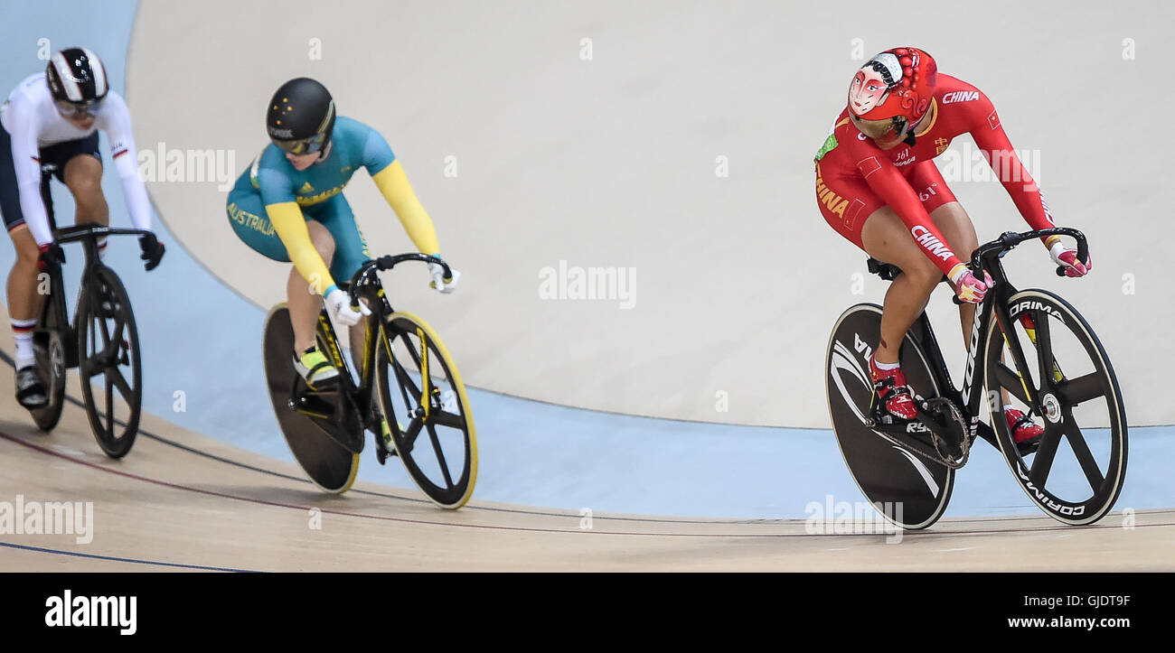 Rio De Janeiro, Brazil. 15th Aug, 2016. China's Zhong Tianshi (R ...