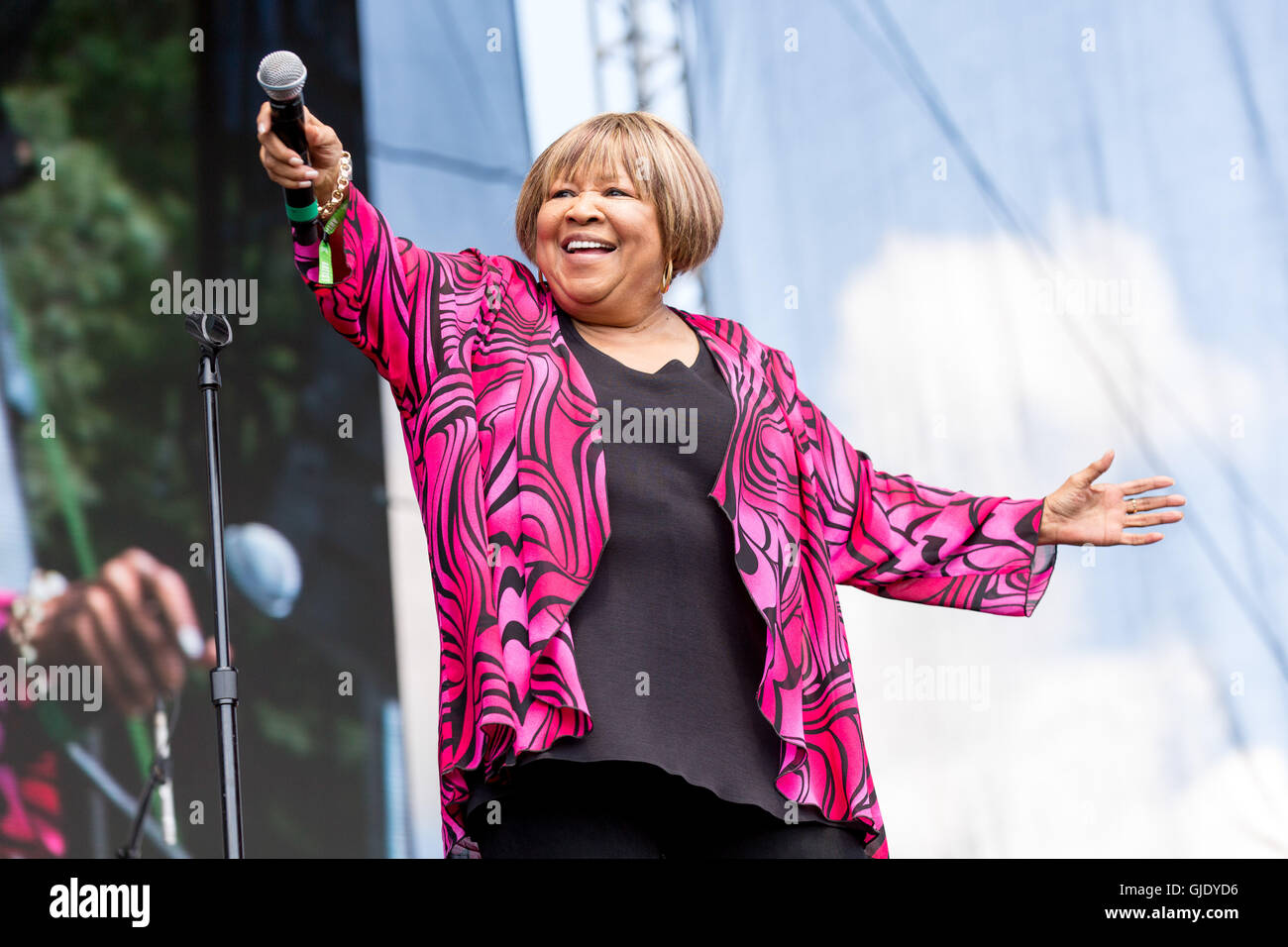 Eau Claire, Wisconsin, USA. 13th Aug, 2016. MAVIS STAPLES performs live ...