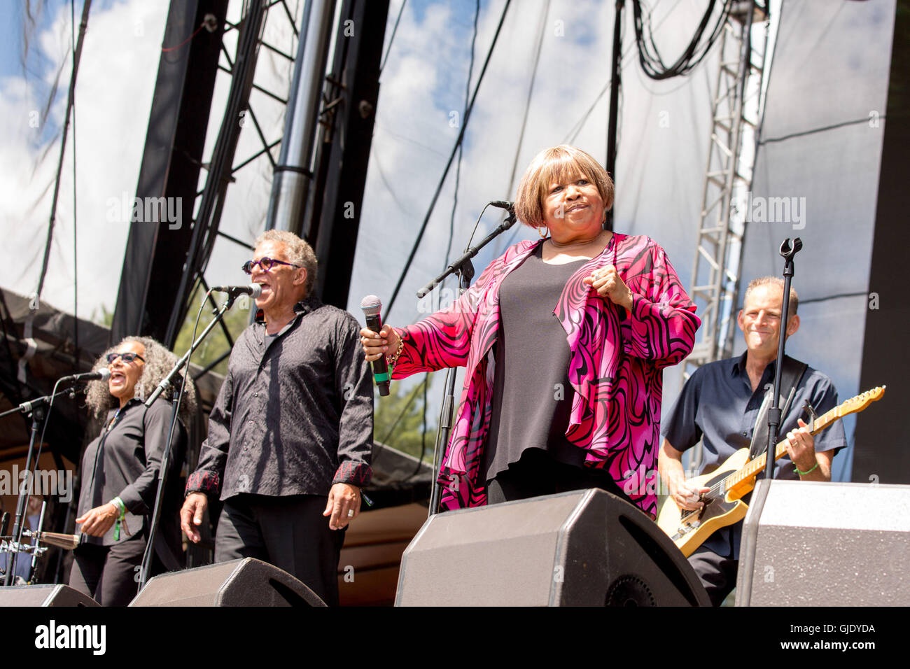 Eau Claire, Wisconsin, USA. 13th Aug, 2016. MAVIS STAPLES and RICK ...