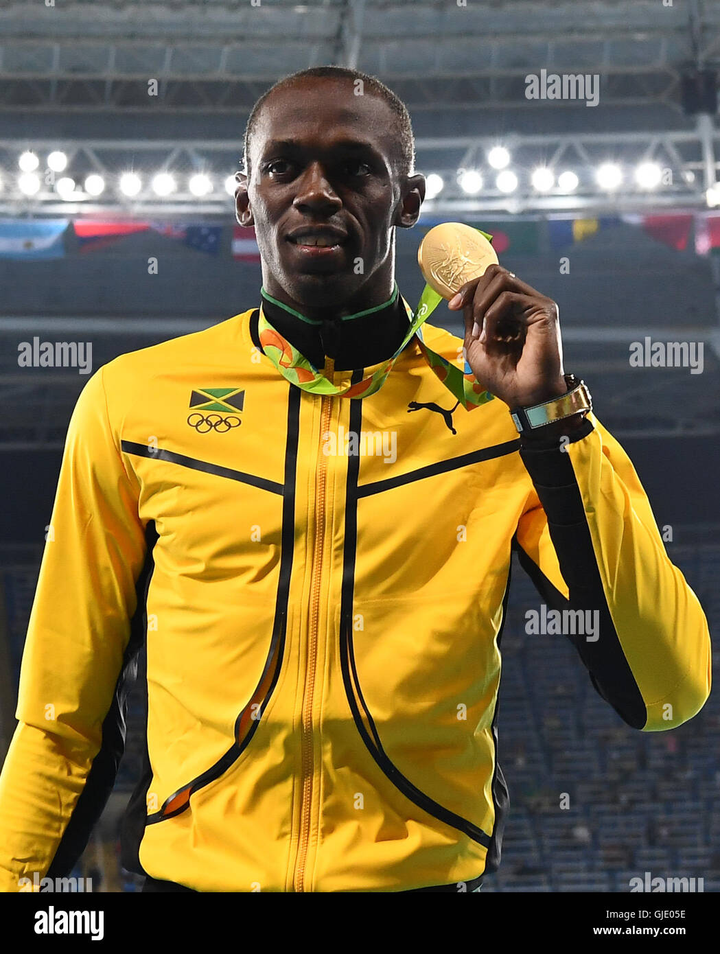 Rio De Janeiro, Brazil. 15th Aug, 2016. Usain Bolt of Jamaica shows the ...