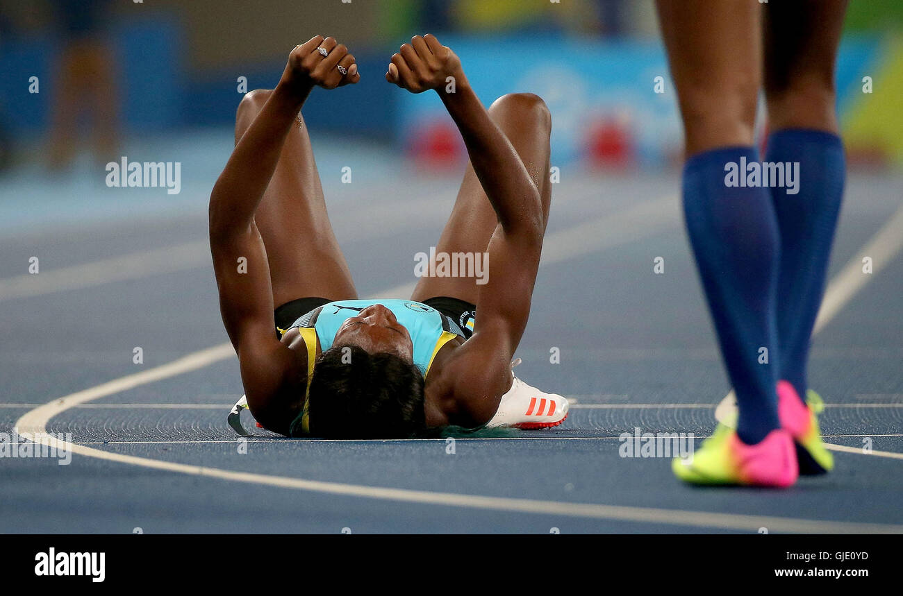 Rio De Janeiro, Brazil. 15th Aug, 2016. Shaunae Miller of Bahamas (L ...