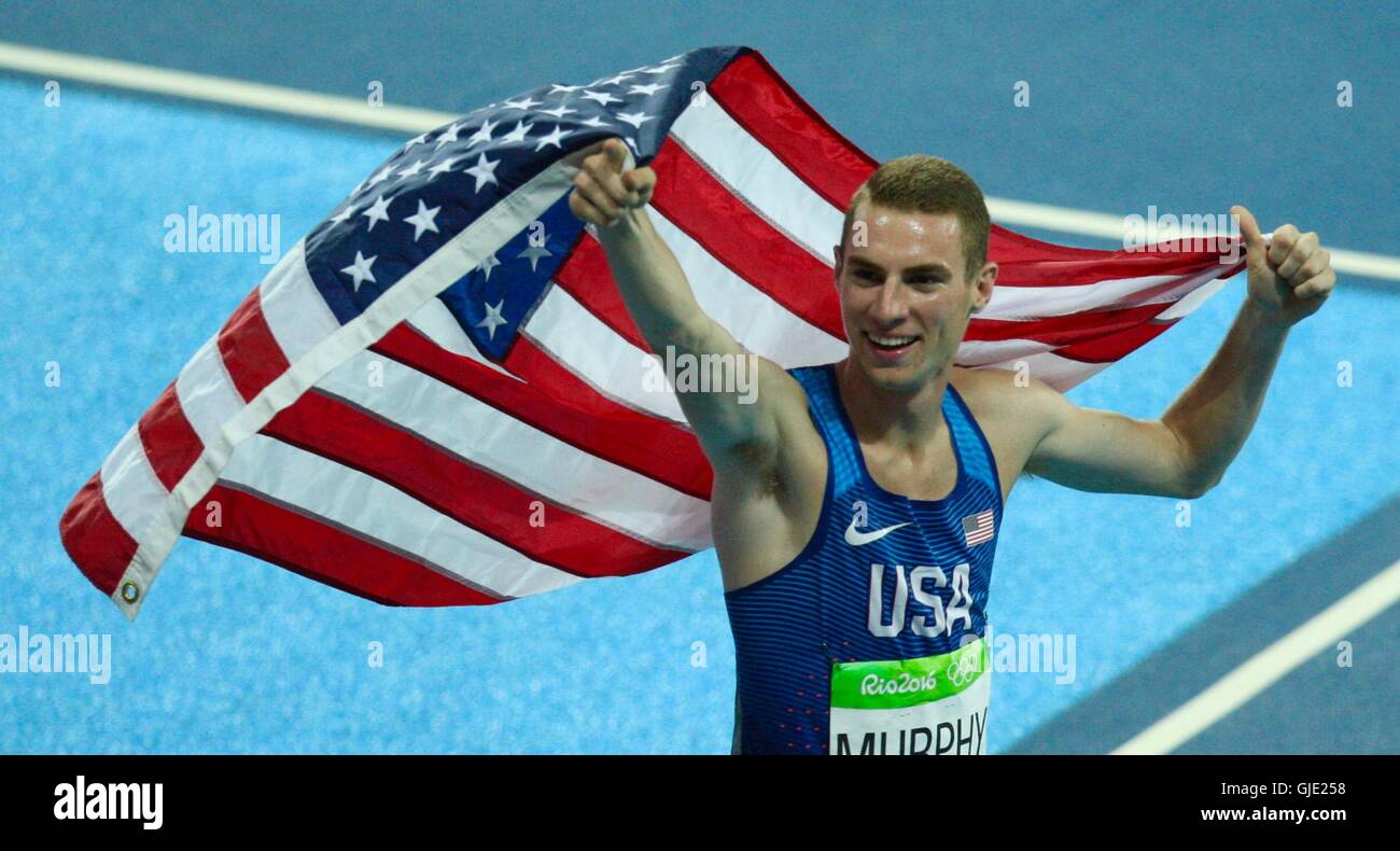 Mens 800 m final hi-res stock photography and images - Alamy