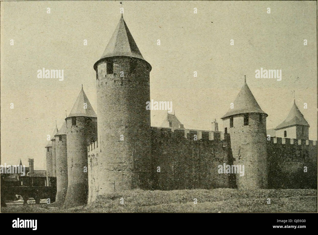 Le monde moderne hi-res stock photography and images - Alamy