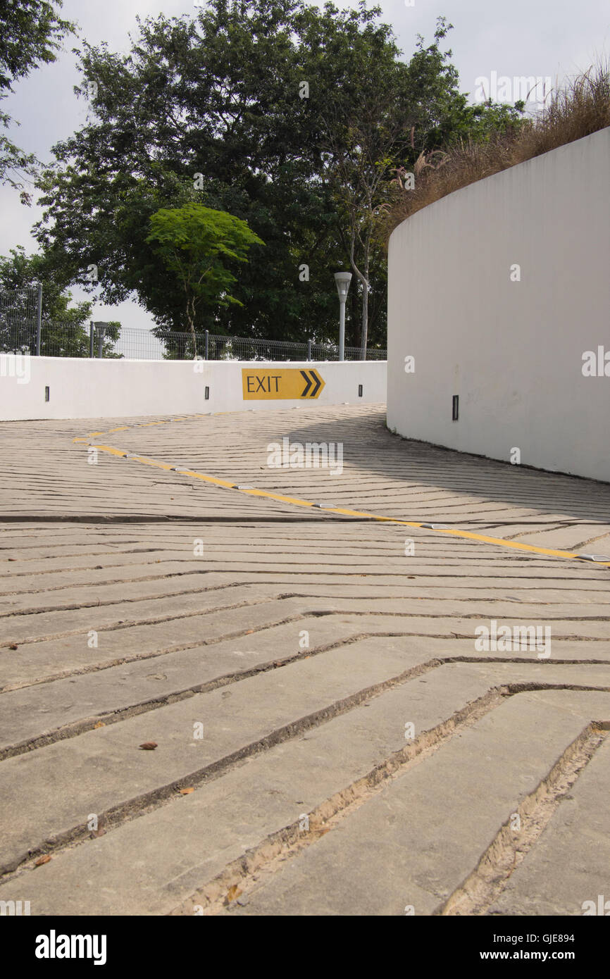 Archway of trees hi-res stock photography and images - Alamy