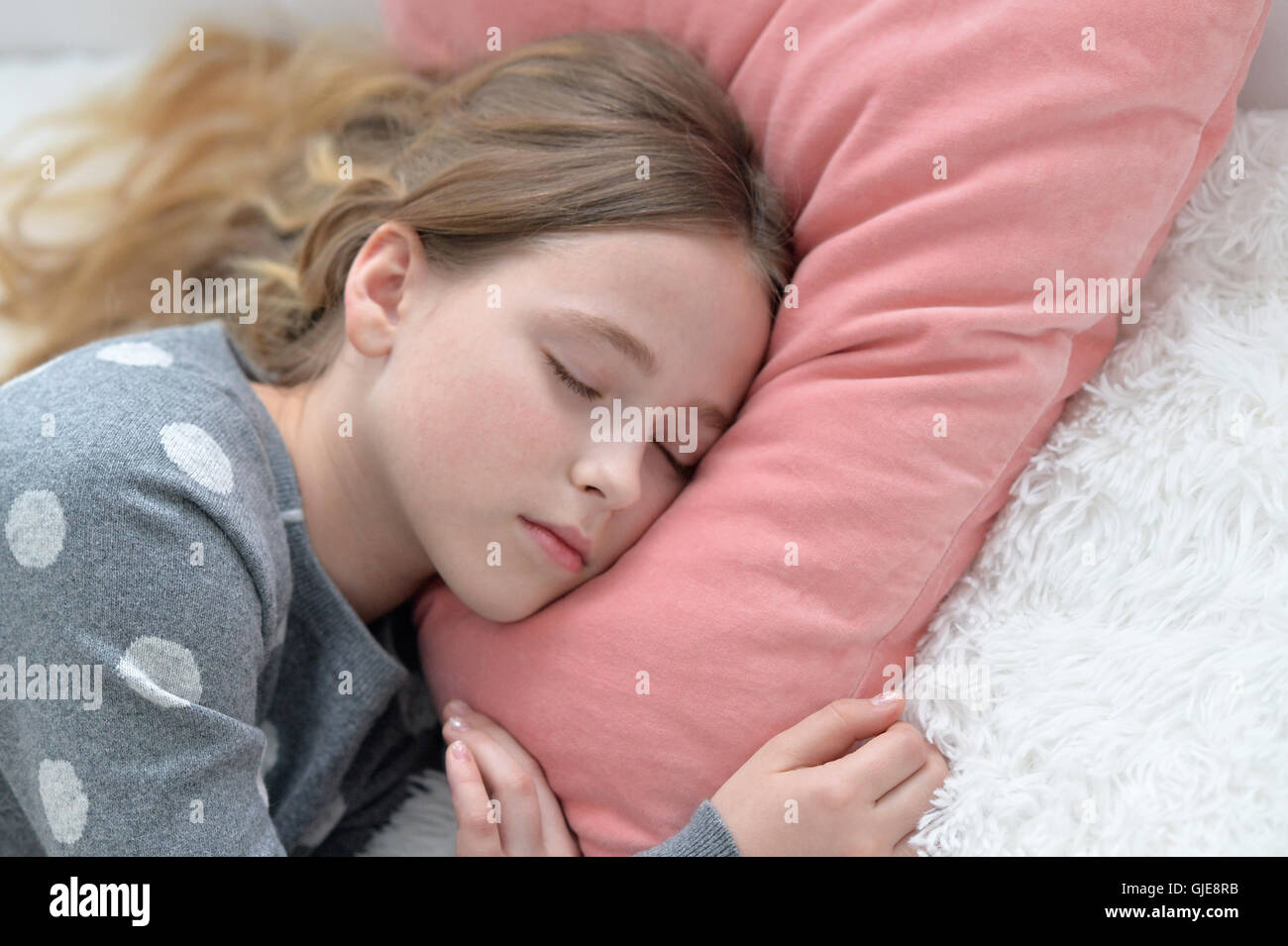 Cute little girl sleeping Stock Photo - Alamy