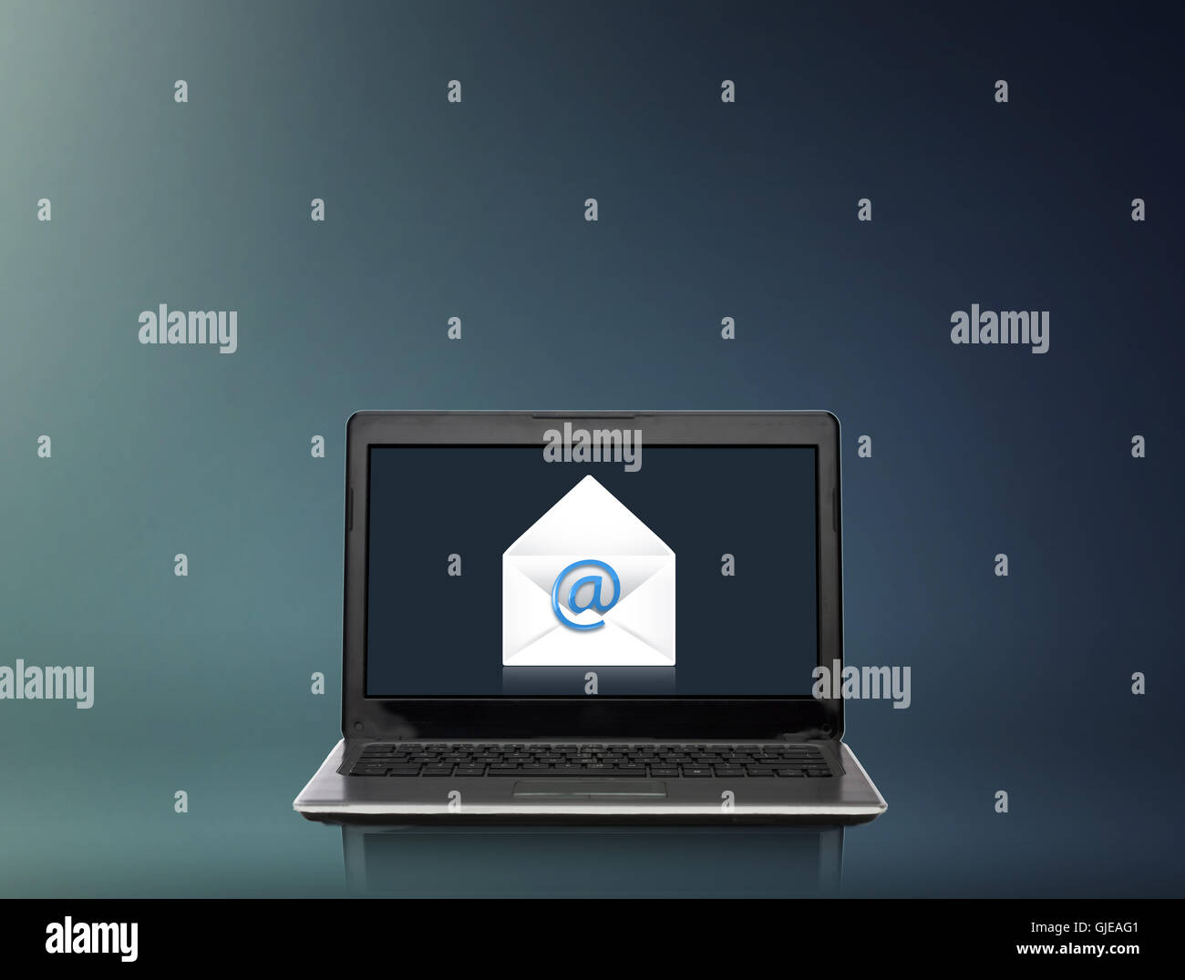 laptop computer with email letter on screen Stock Photo - Alamy