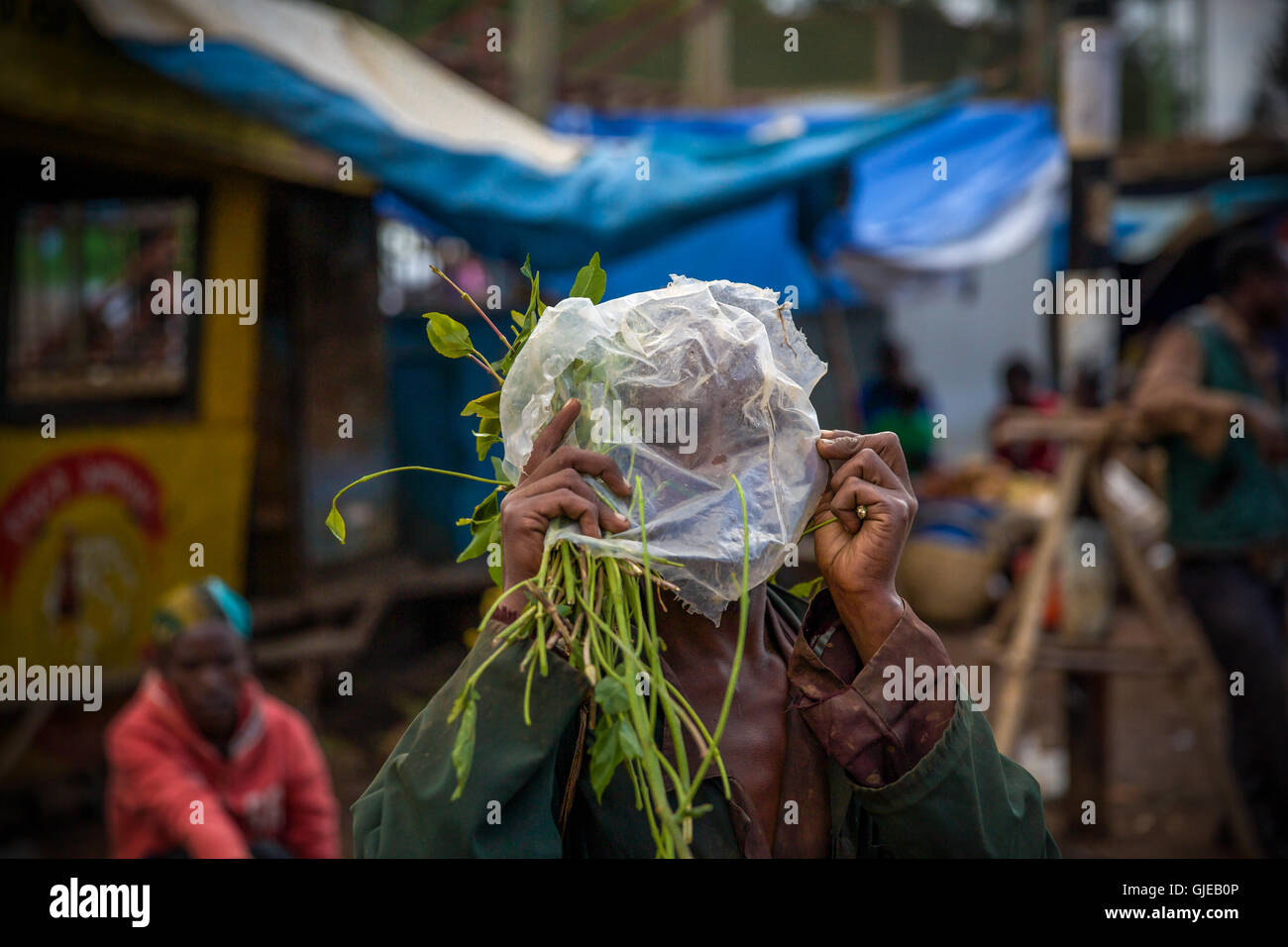 Young man addicted to Chat - Ethiopia Stock Photo - Alamy