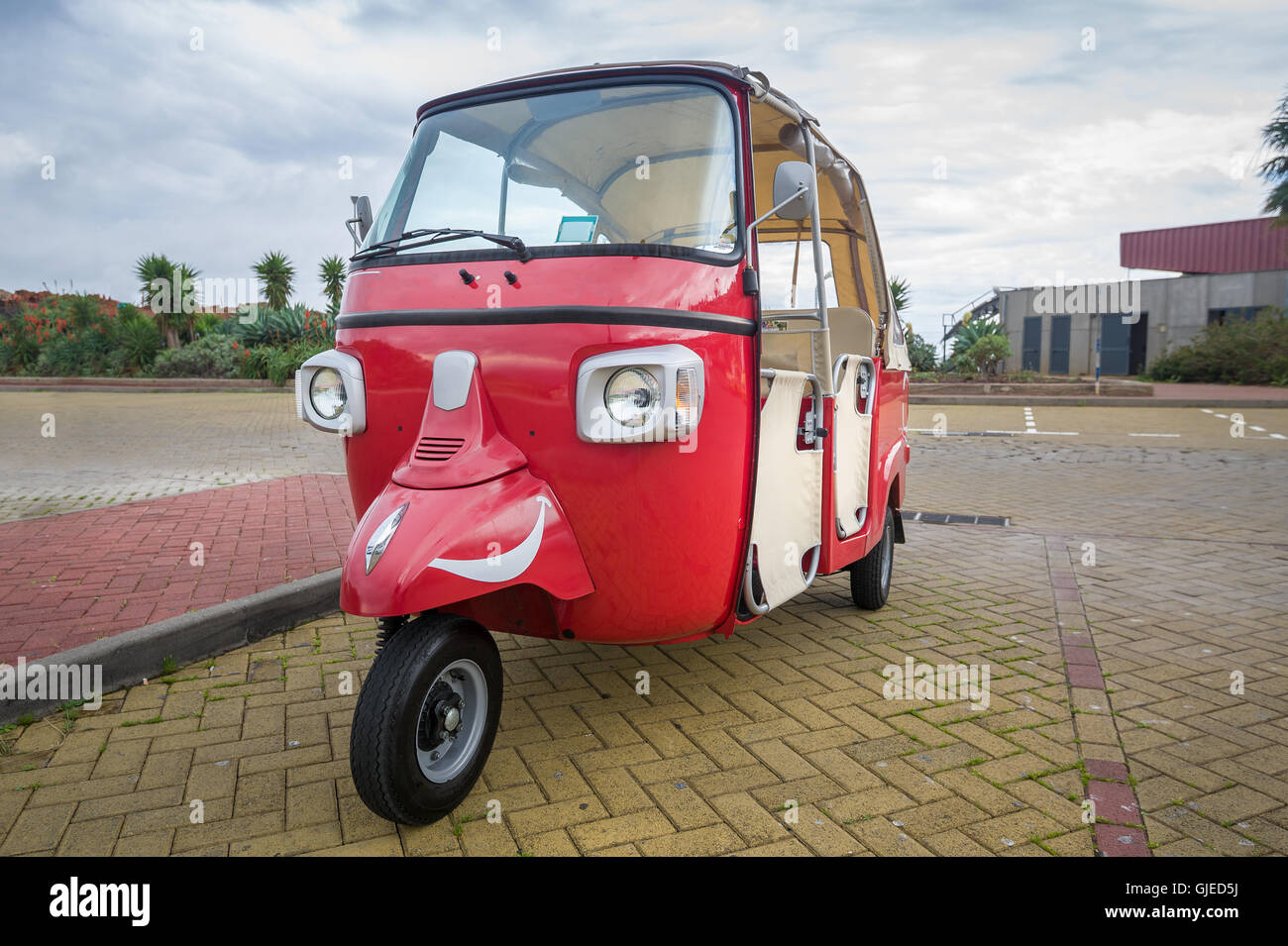Tuktuk tour hi-res stock photography and images - Alamy