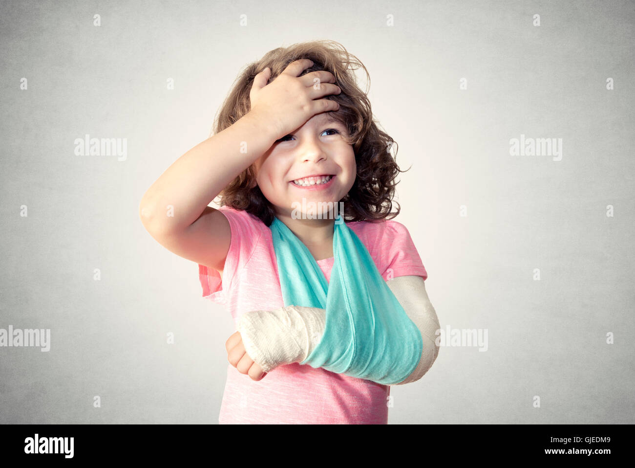 Broken arm cast funny hi-res stock photography and images - Alamy