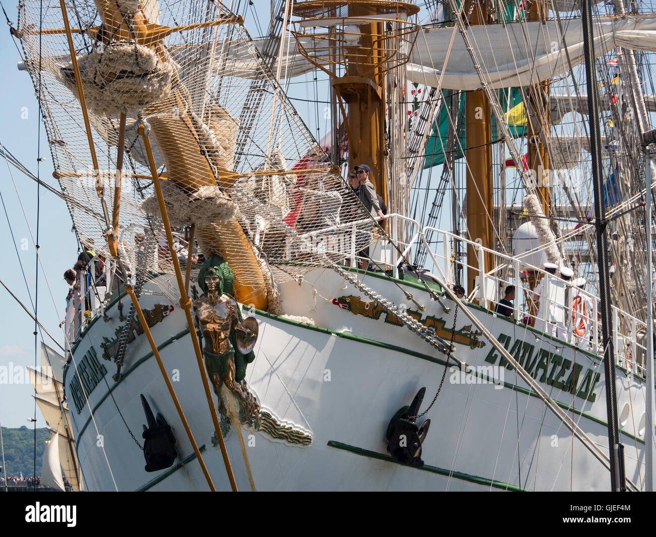 The bow of the Mexican frigate Cuauhtémoc Stock Photo - Alamy