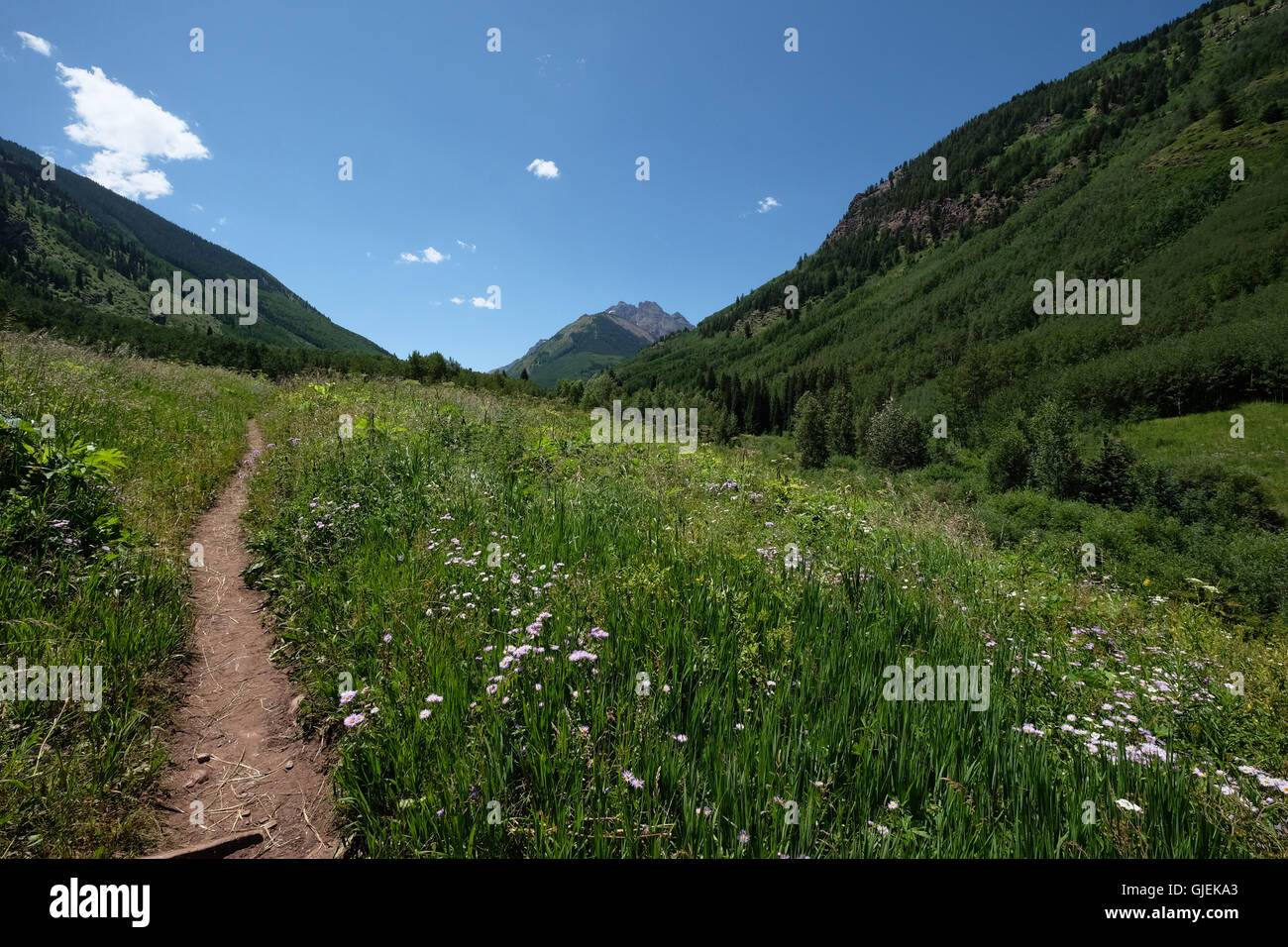 Maroon river hi-res stock photography and images - Alamy