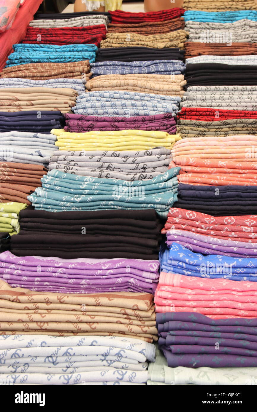 Fake goods hi-res stock photography and images - Alamy