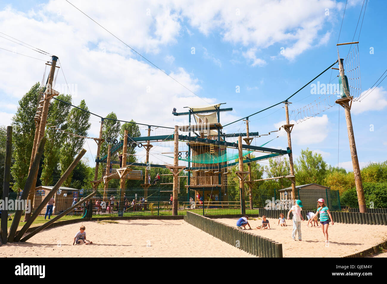 Aerial ropes hi-res stock photography and images - Alamy