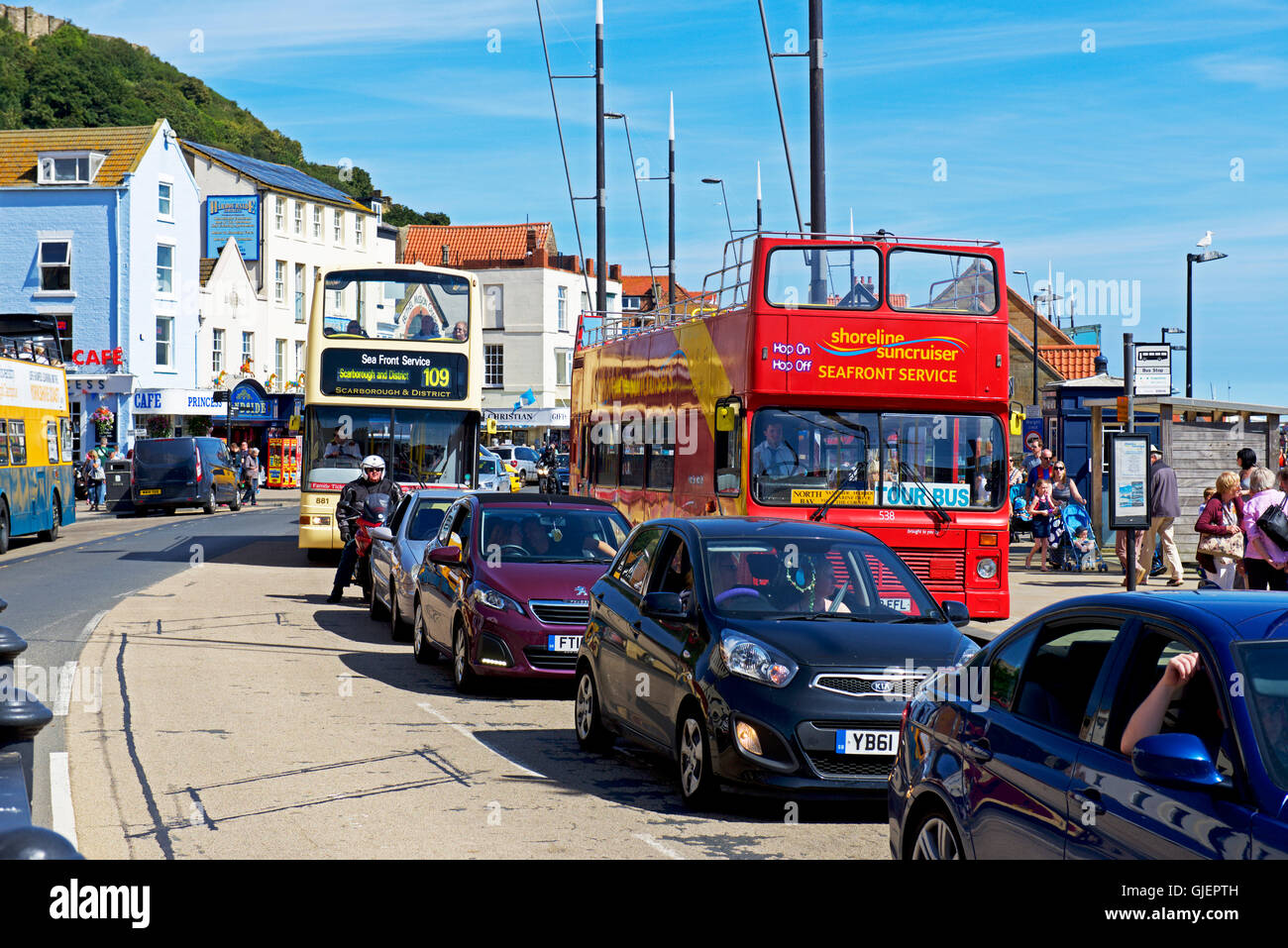 Open-topped tour bus, Scarborough, North Yorkshire, England, UK Stock ...