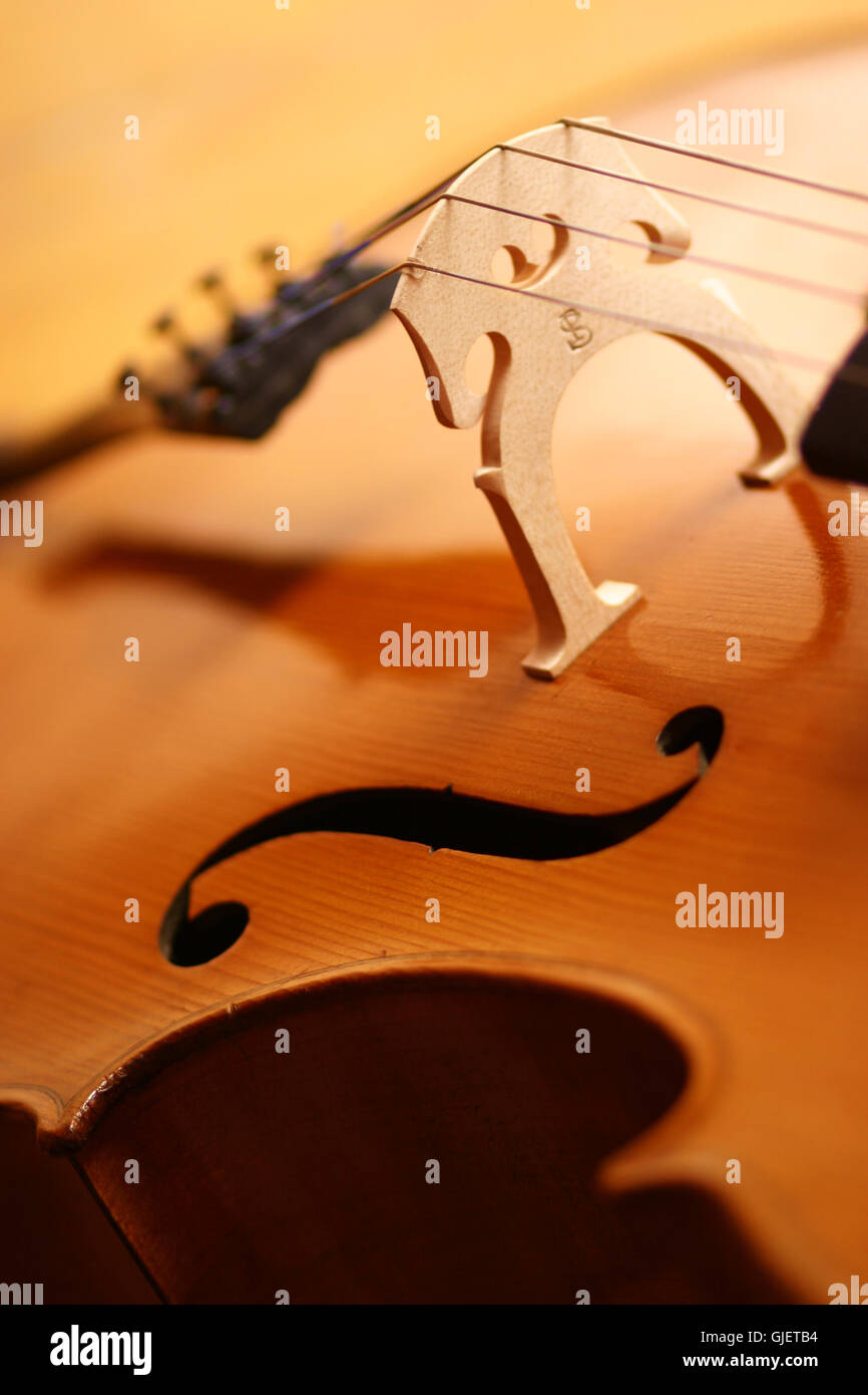 Cello concert hi-res stock photography and images - Alamy