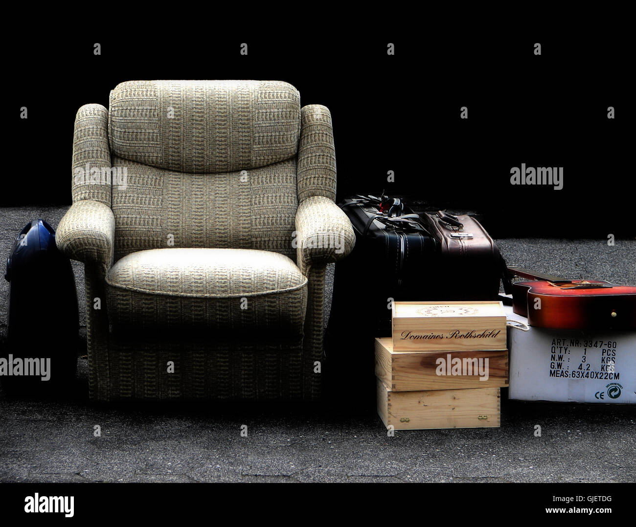 He flew home hi-res stock photography and images - Alamy