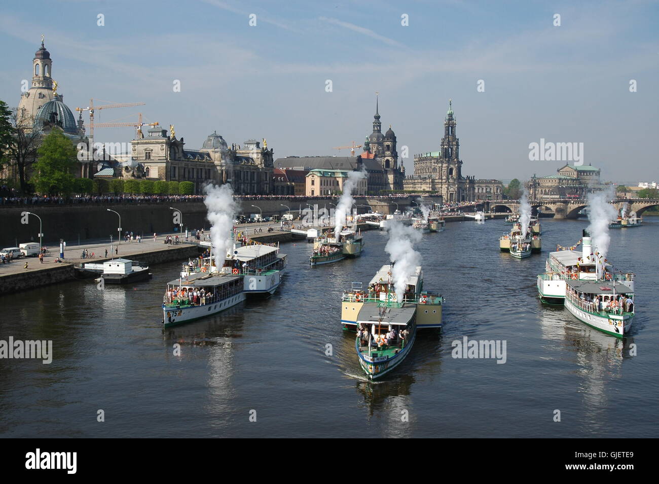 Seitenraddampfer steam hi-res stock photography and images - Alamy