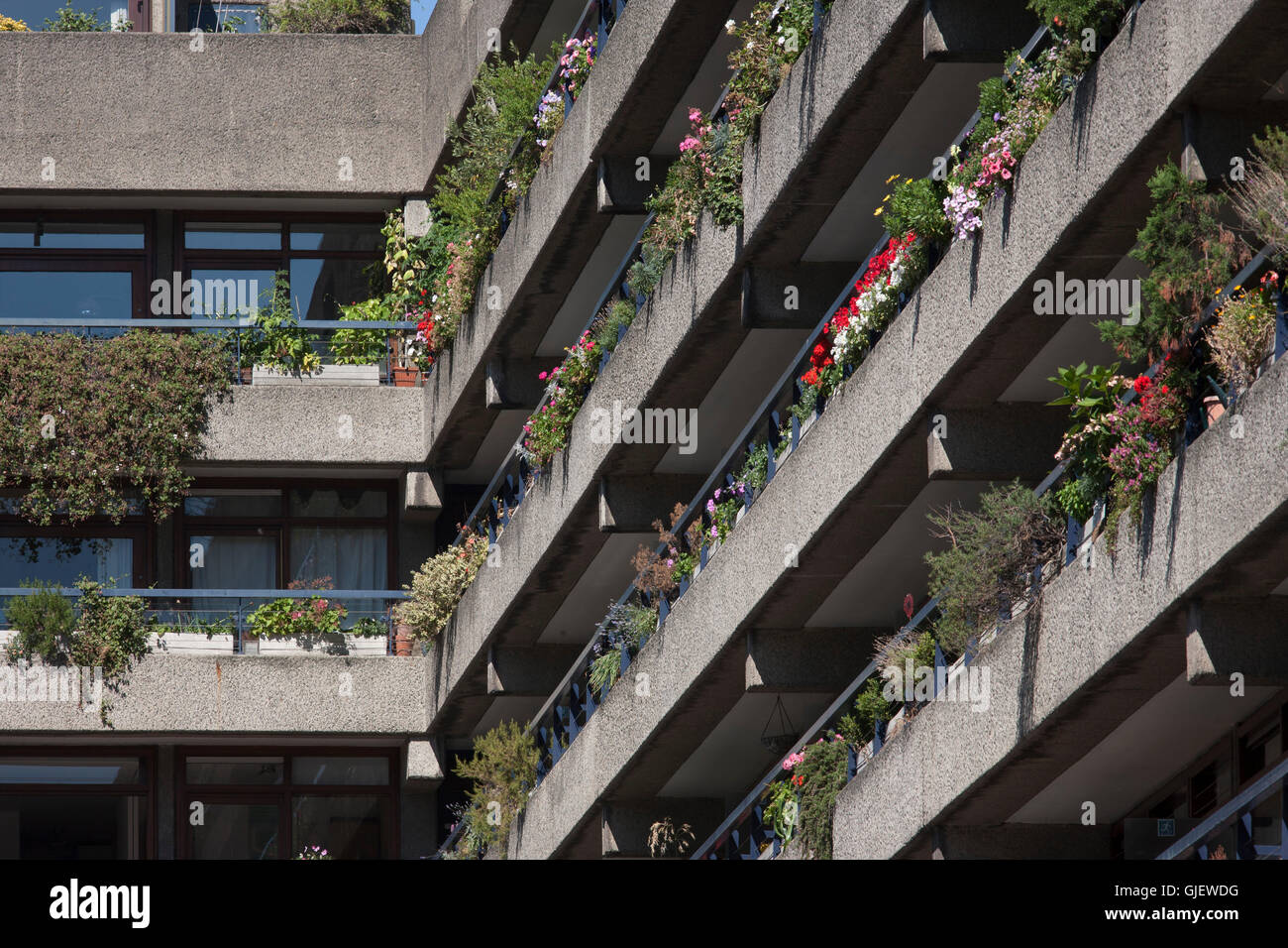 London balconies hi-res stock photography and images - Alamy