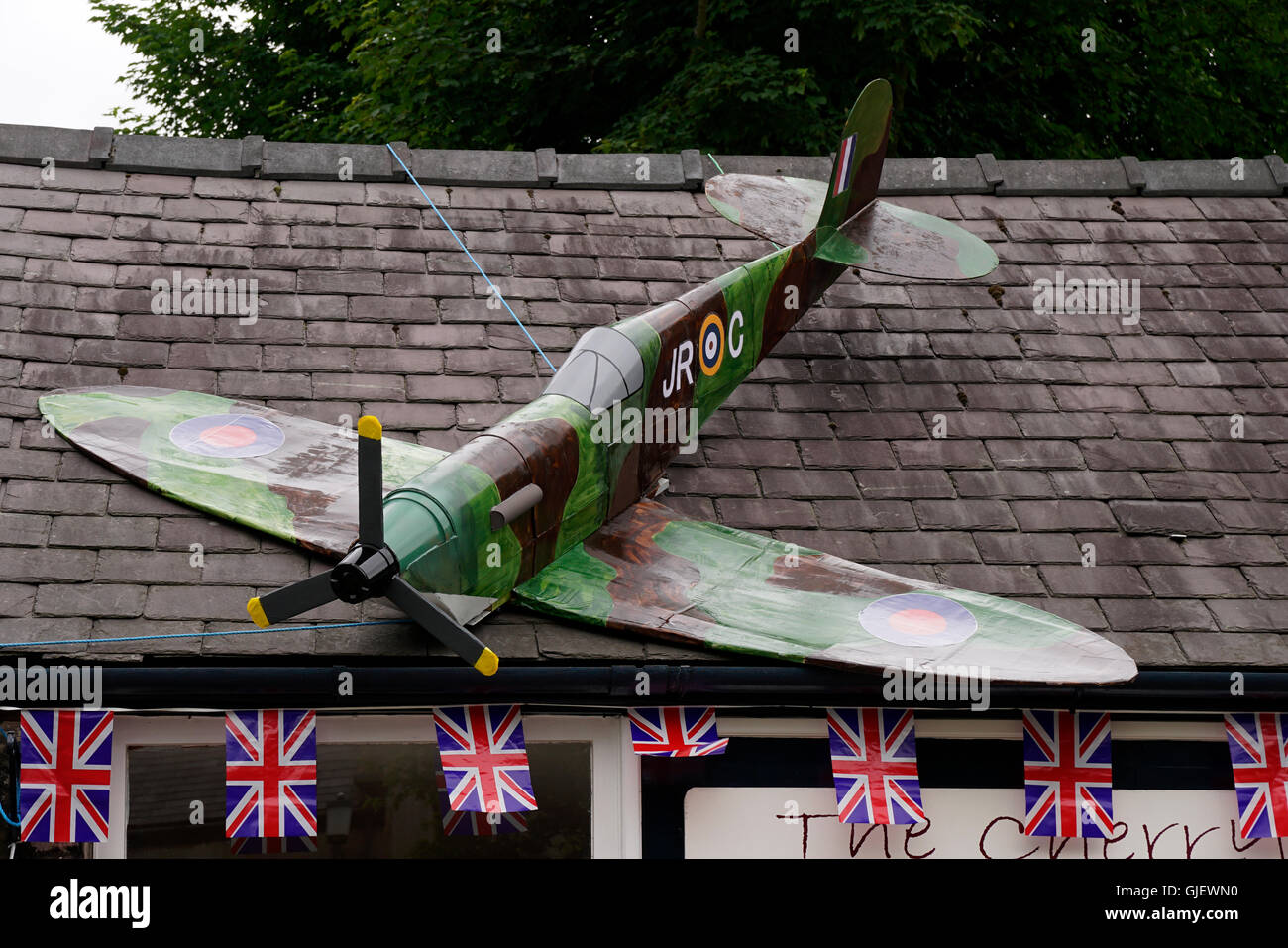Model spitfire hi-res stock photography and images - Alamy