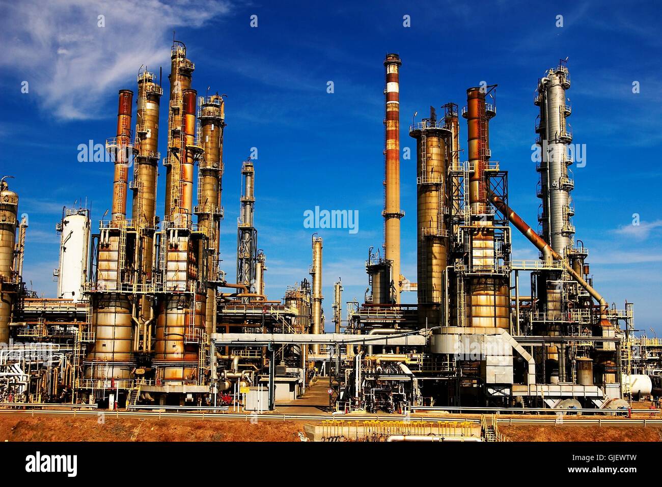 For oil production hi-res stock photography and images - Alamy