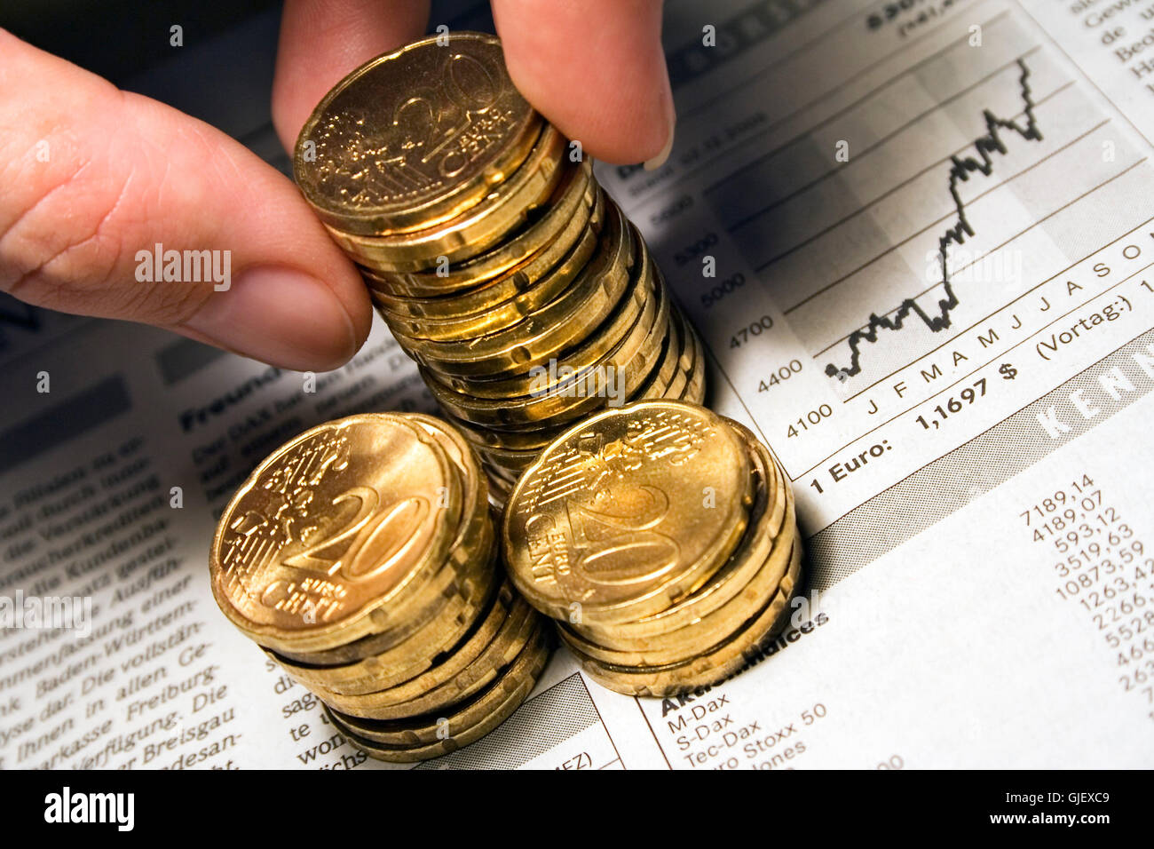 Stock prices in the newspaper hi-res stock photography and images - Alamy