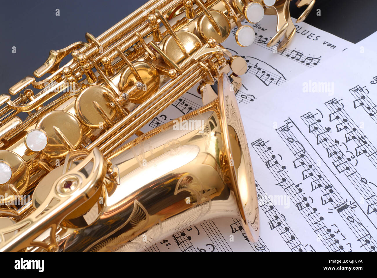 Altsaxophone hi-res stock photography and images - Alamy