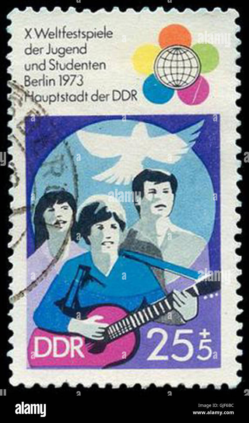 The DDR-Briefmarke-6 stamp, issued by East Germany, carries a postal ...
