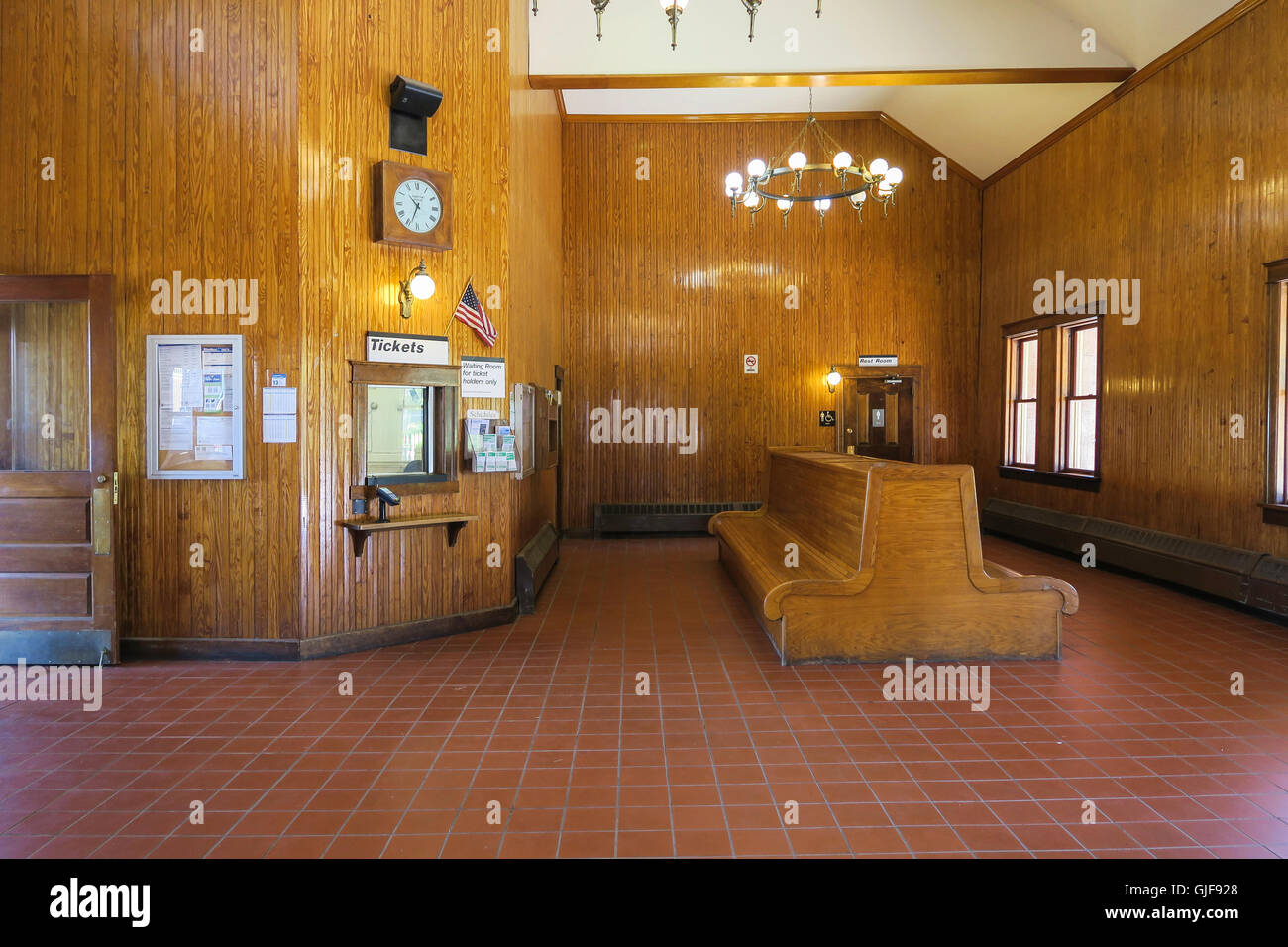 Waiting Room and Ticket Window, Tarrytown Metro-North Train Station ...