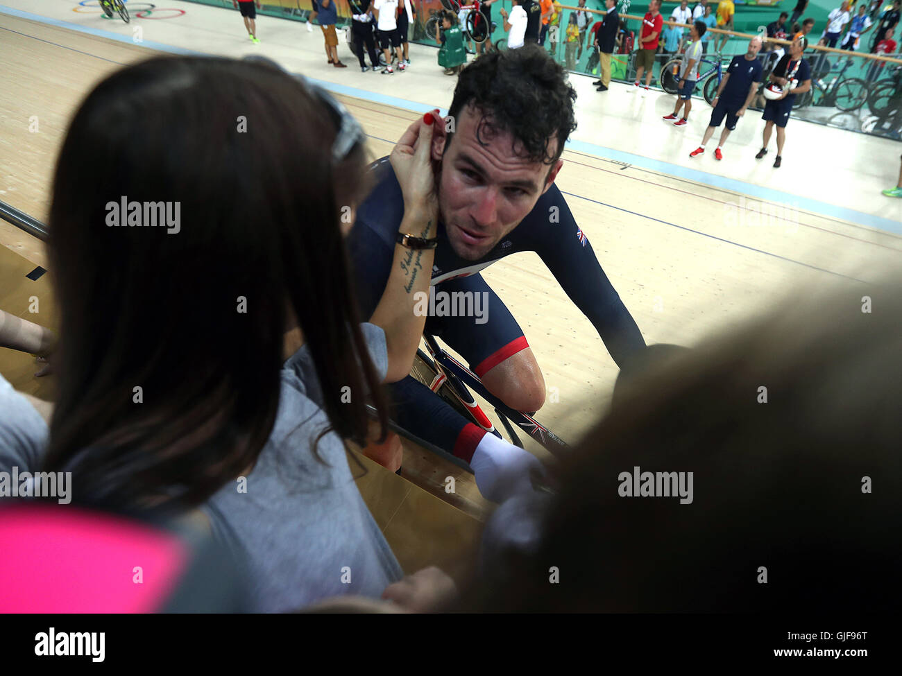 Great Britain's Mark Cavendish with his wife Peta and children ...