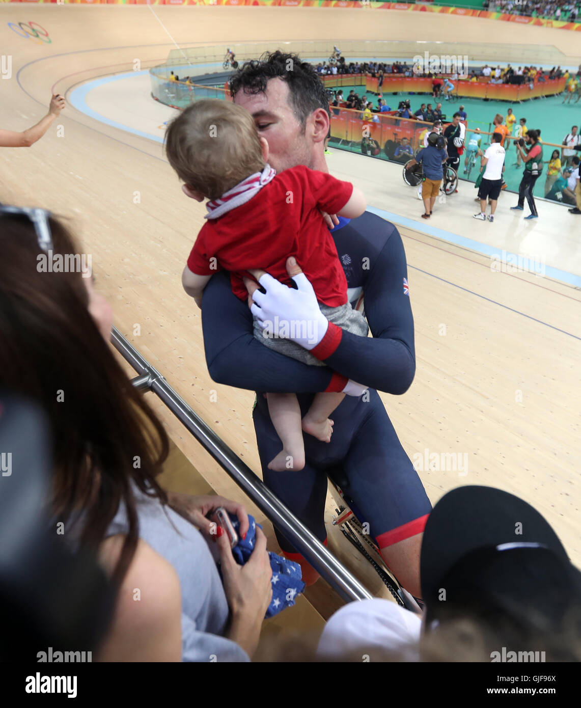 Great Britain's Mark Cavendish with his wife Peta and children ...