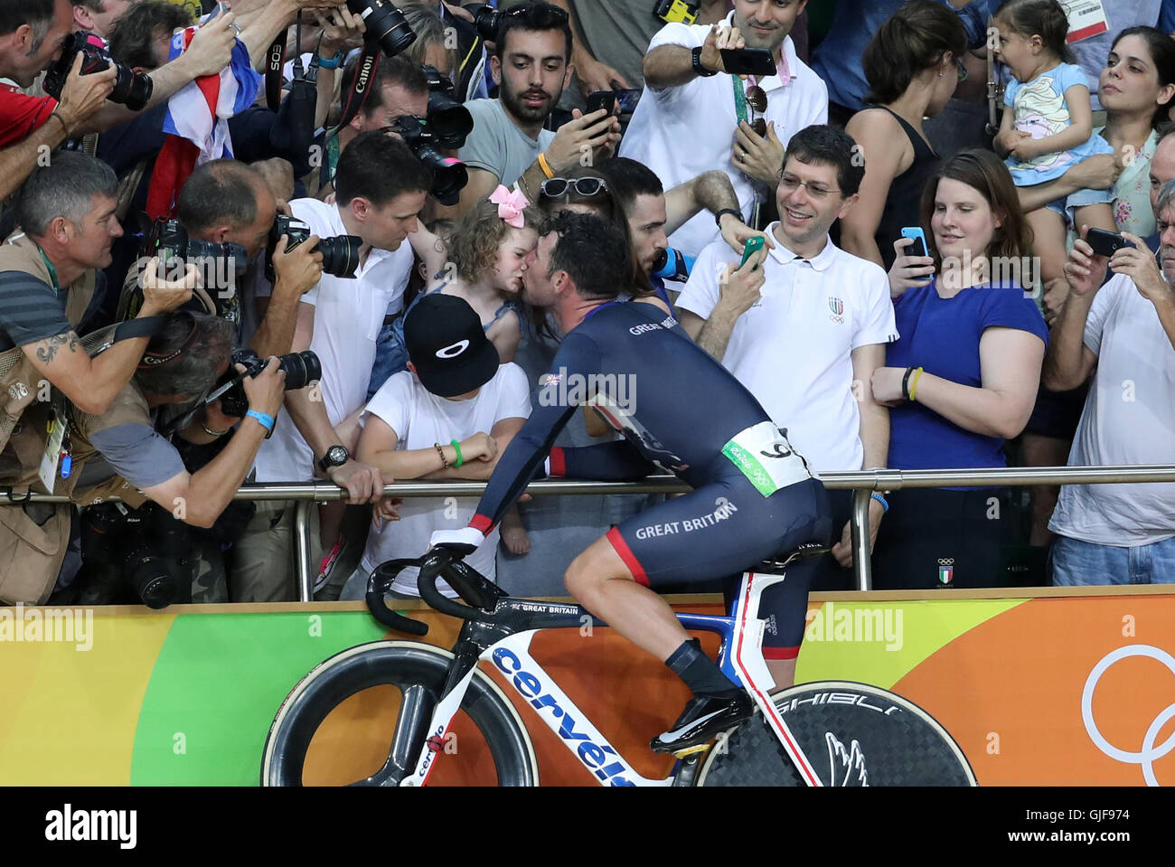 Great Britain's Mark Cavendish with his wife Peta and children ...