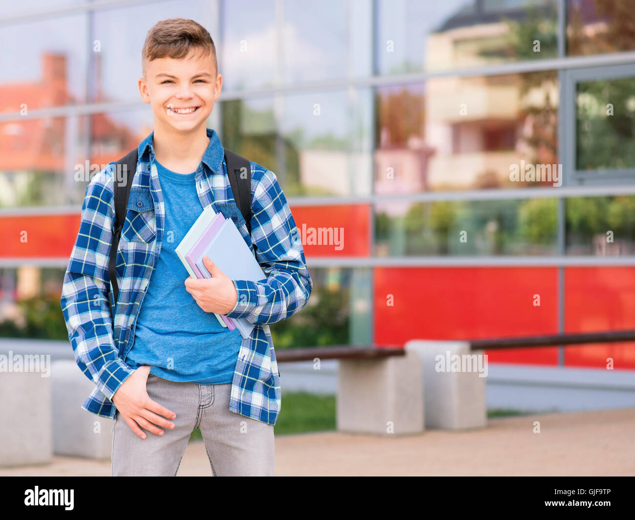 Boy back to school Stock Photo - Alamy