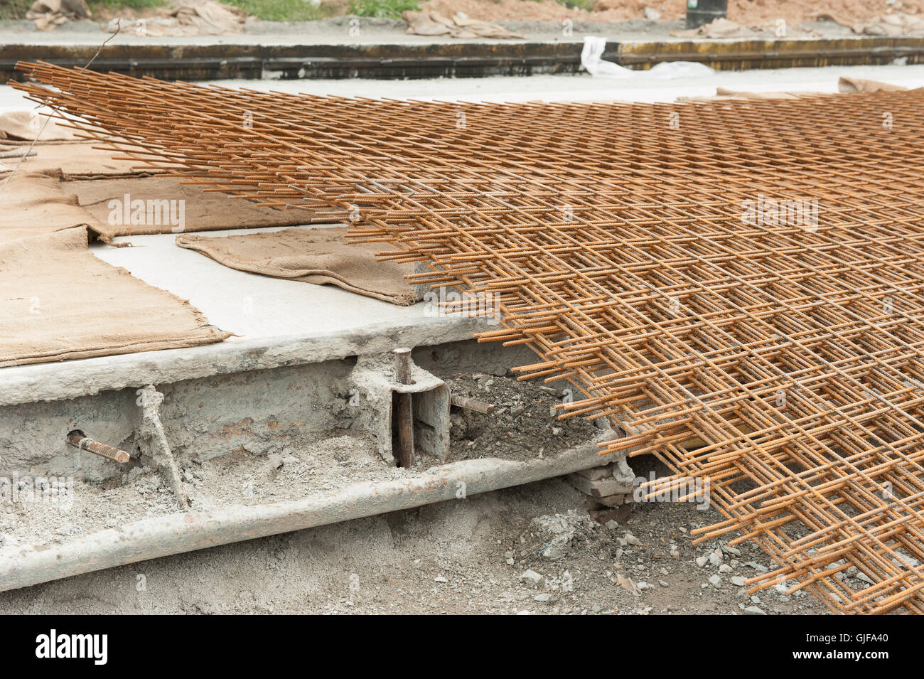 Steel reinforcement cage hi-res stock photography and images - Alamy